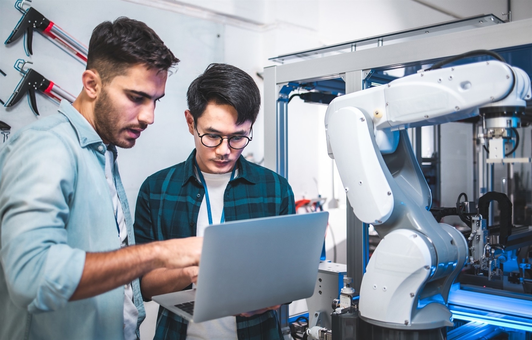 Robot Design and Architecture: Key Principles and Practices