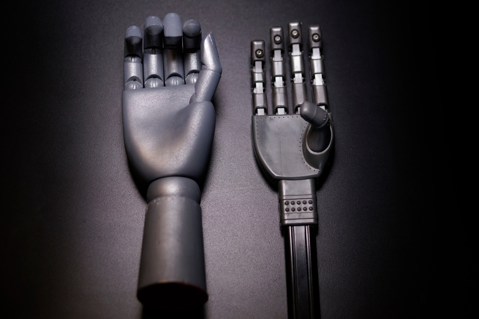 TacPalm SoftHand: Advanced Robotic Hand with Tactile Sensing